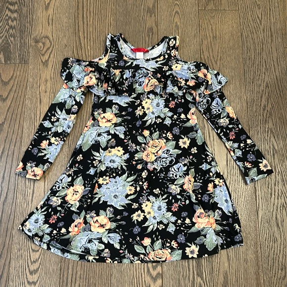 Kiss | Dresses | Ecu Kiss Floral Dress | Poshmark